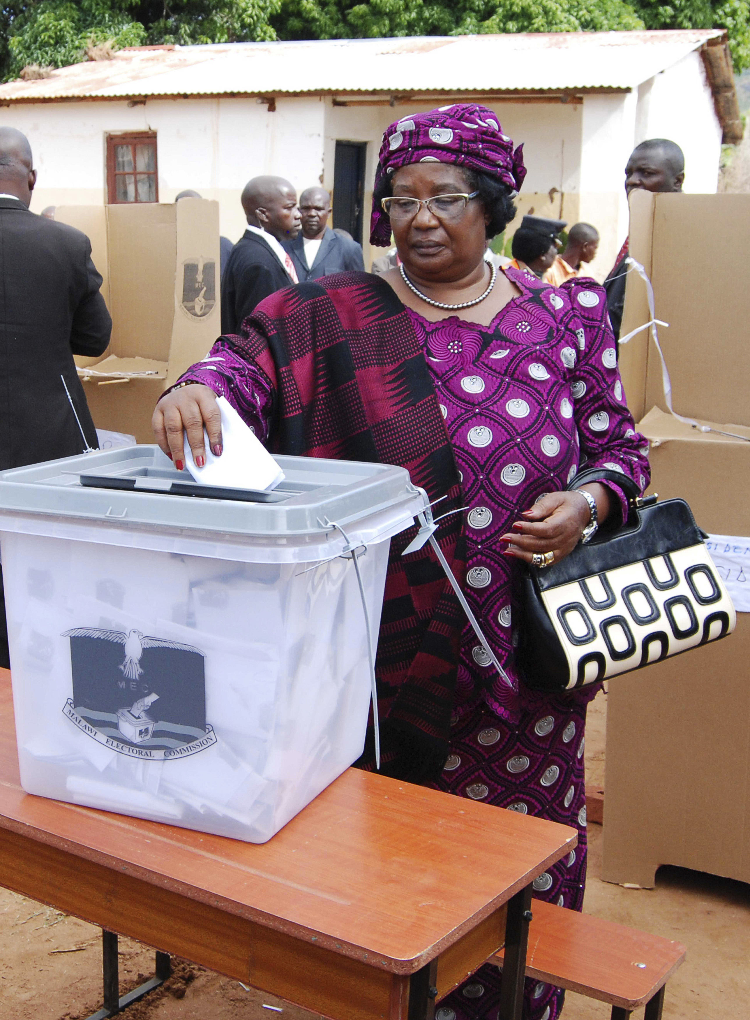 Africa in the News: Investment in Africa Is Rising and Malawi Votes ...