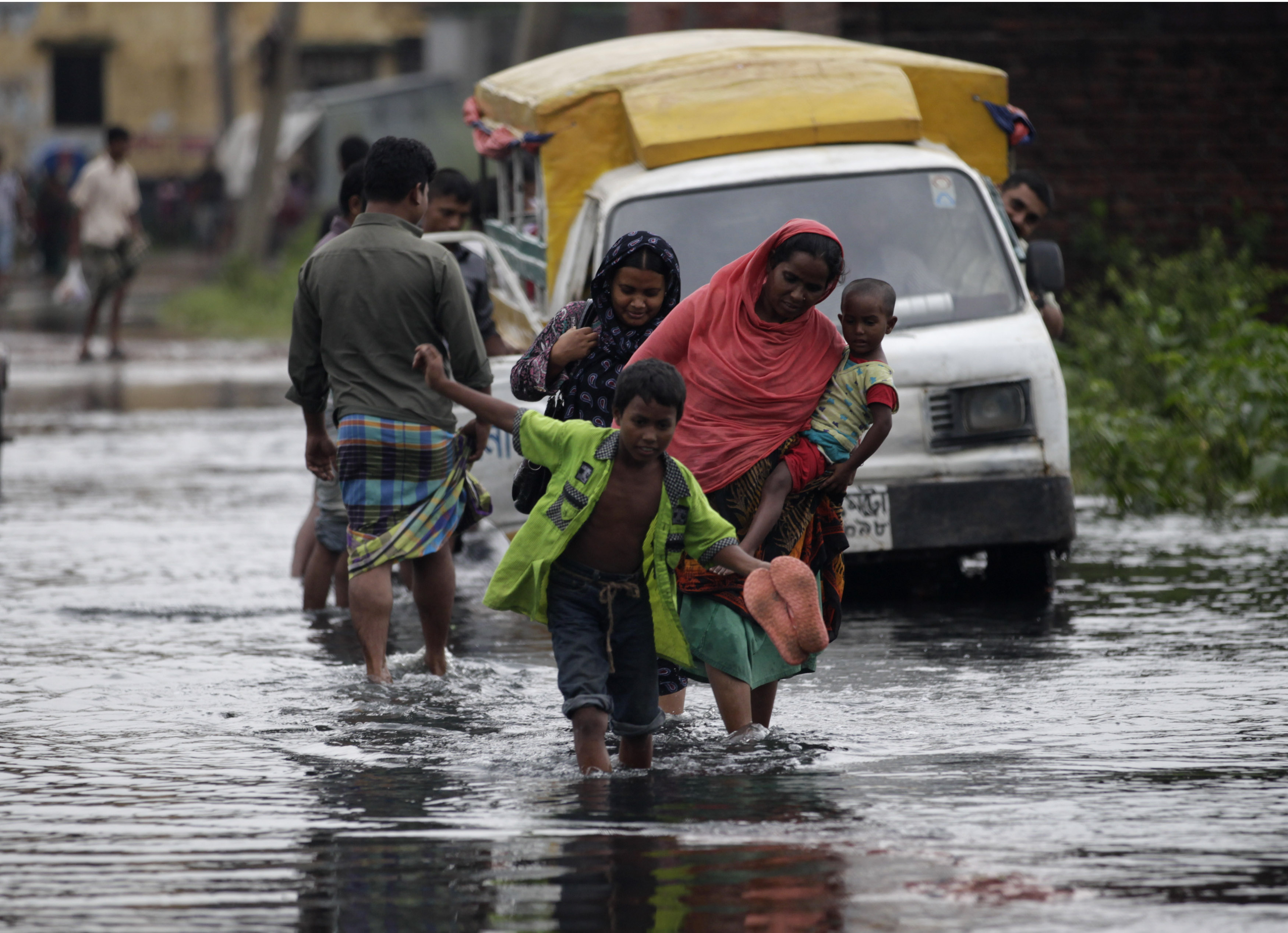 Read On! Climate Change, Forced Migration, and International Law ...