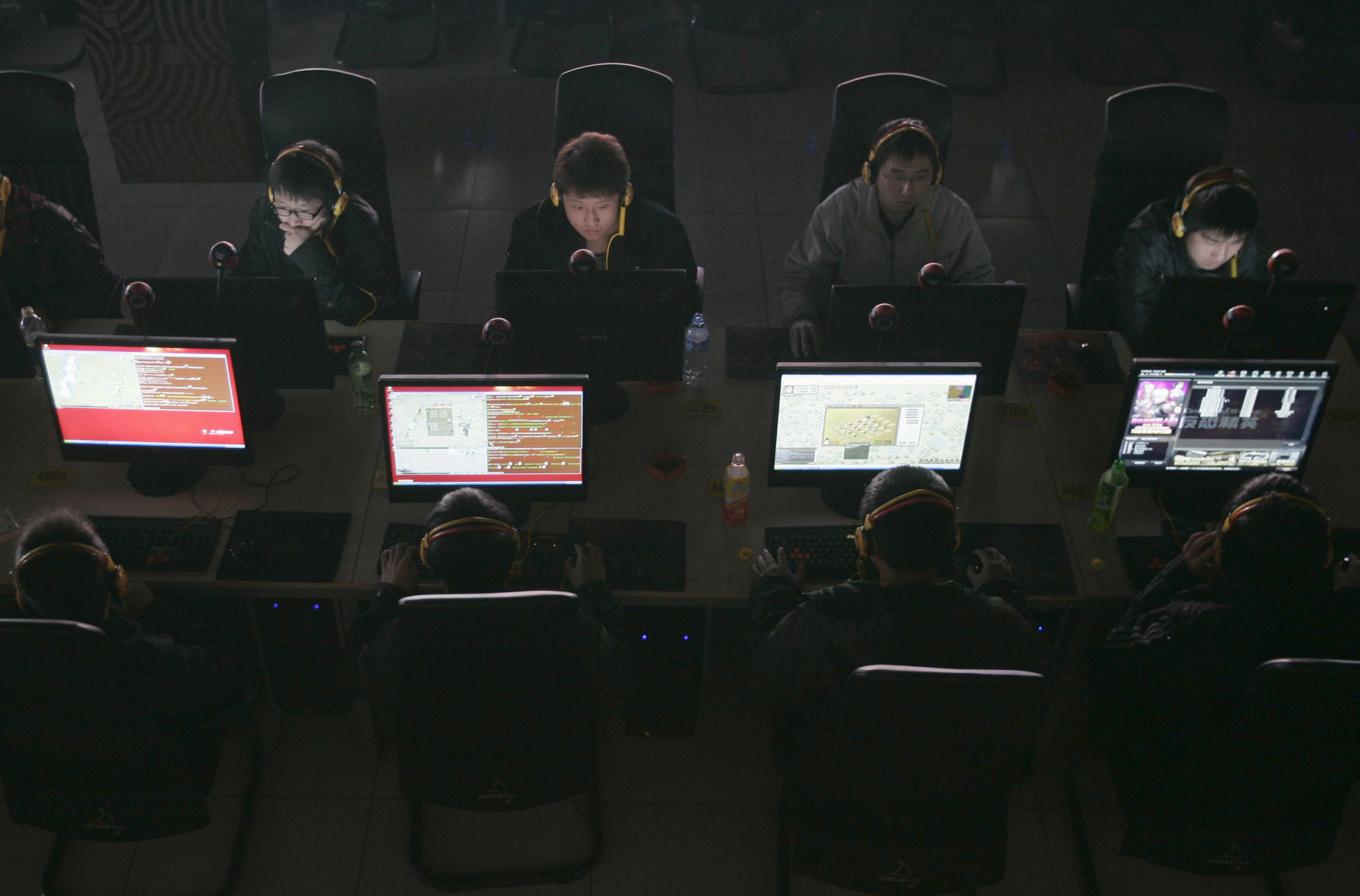 Digital divide: Improving Internet access in the developing world ...
