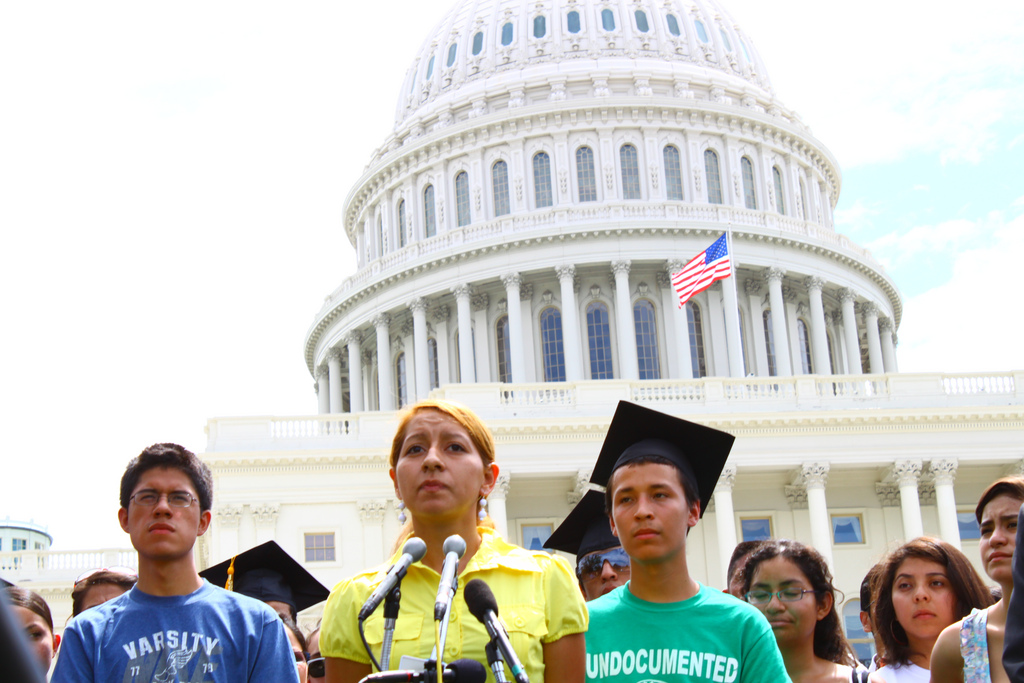 Immigration: the Magnet Versus the Fence | Brookings