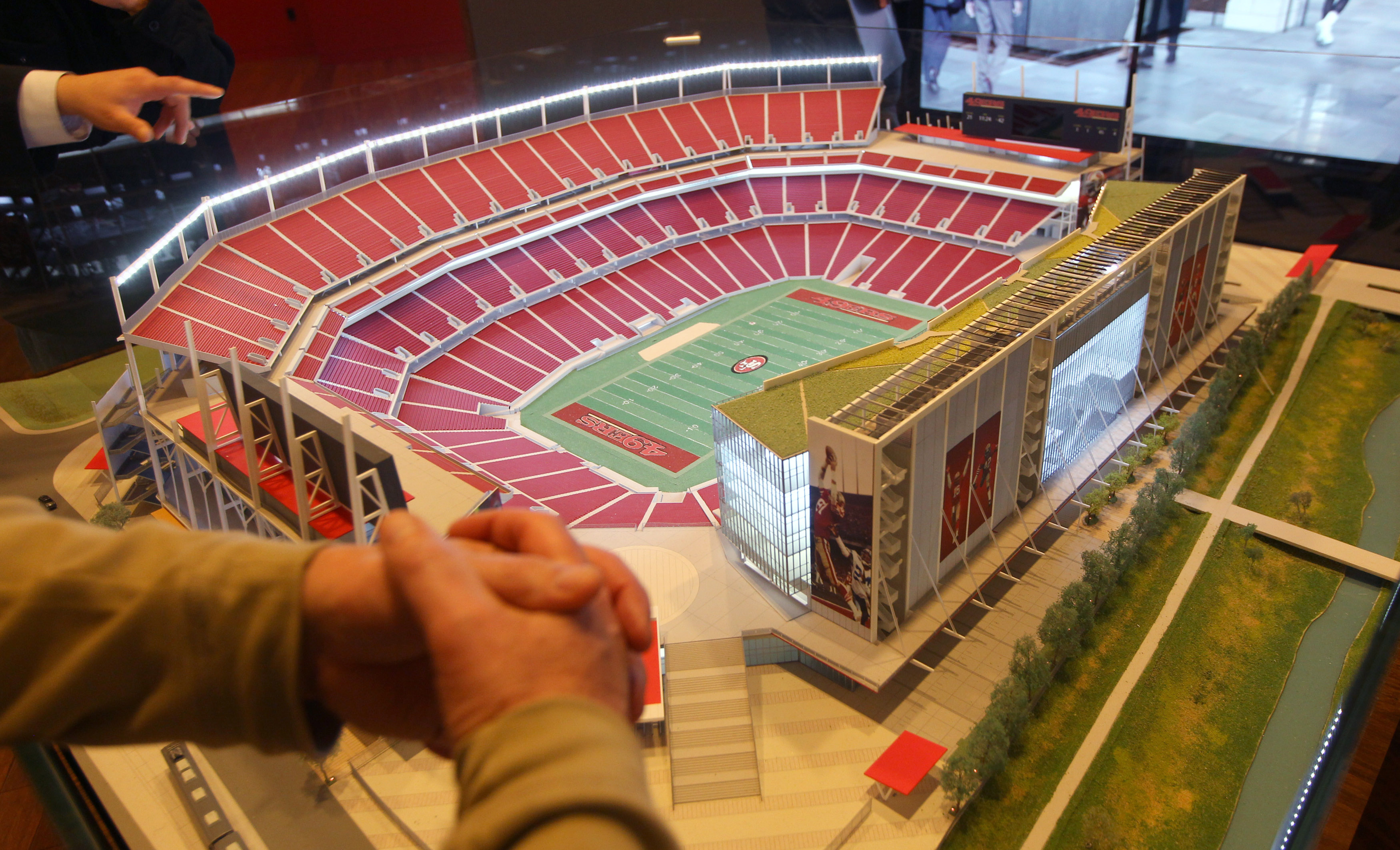 Why the federal government should stop spending billions on private ...