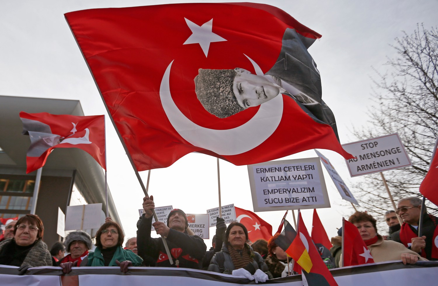 Turkey and the Euro-Atlantic community: Turbulence and ties of interest ...