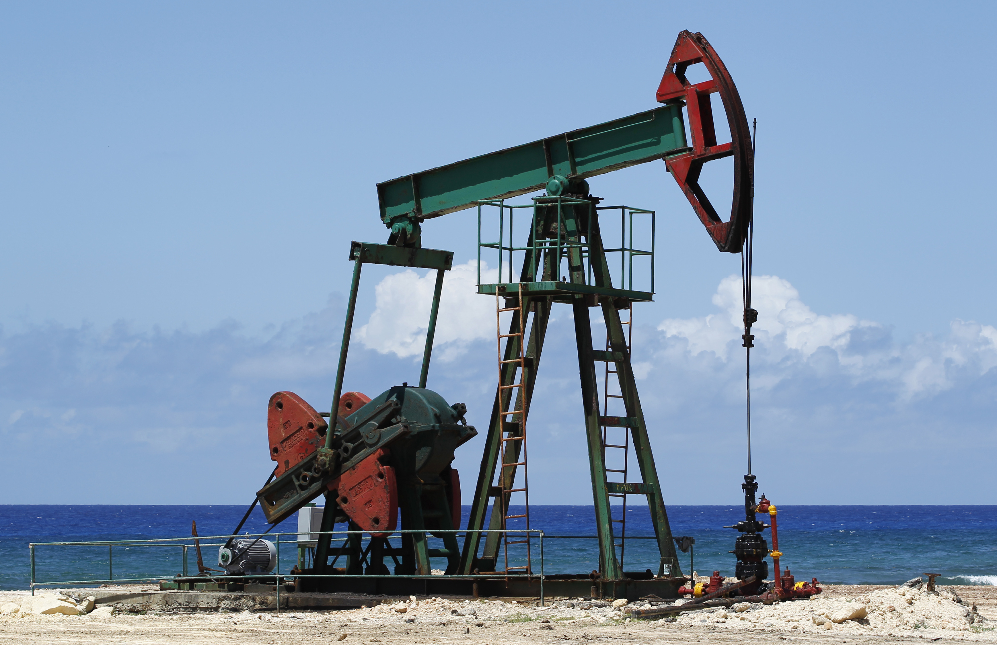 Three things to know about the impact of low oil prices on Latin ...
