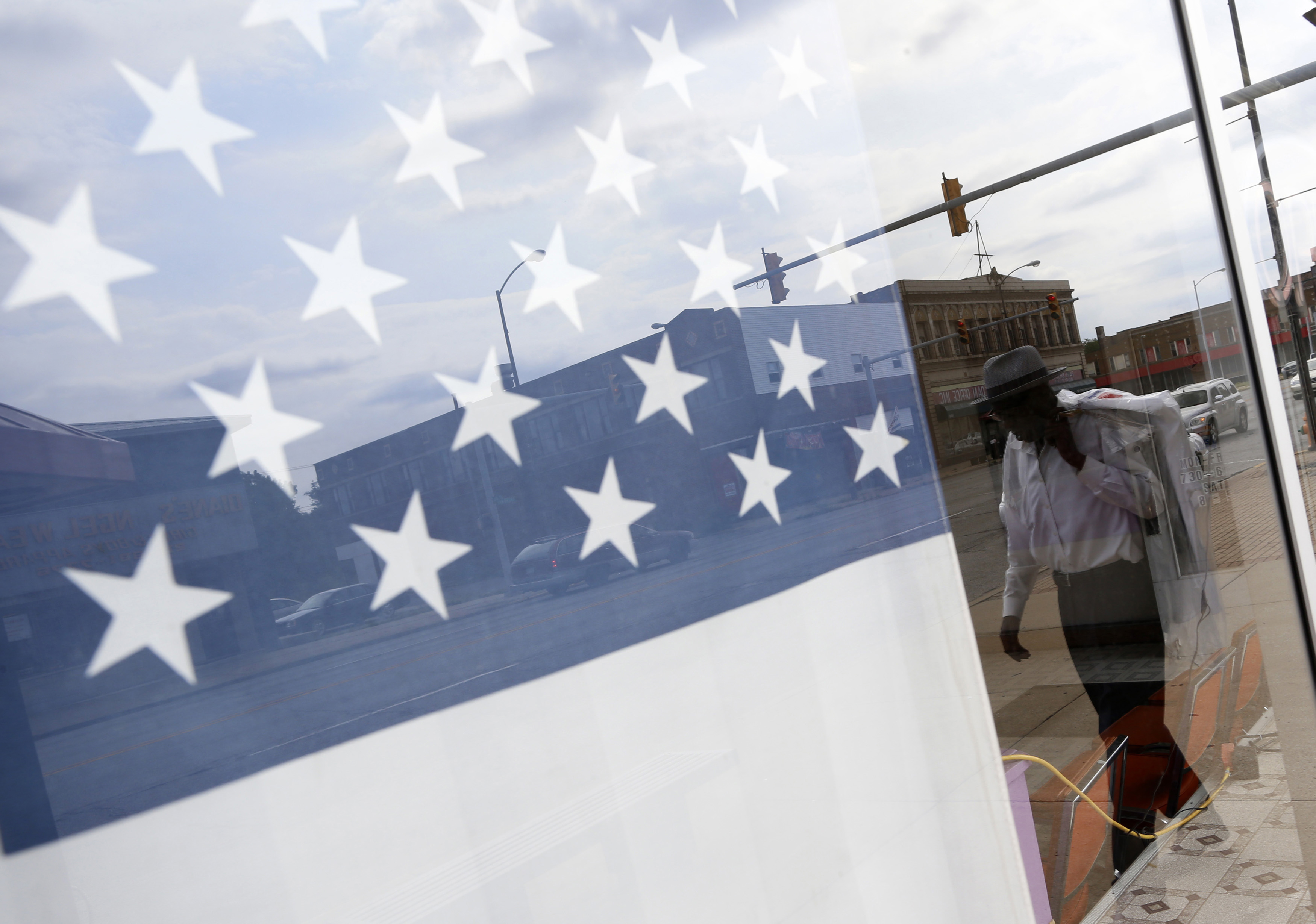 Fractured factions: Labor unions, the Rust Belt, and black America ...