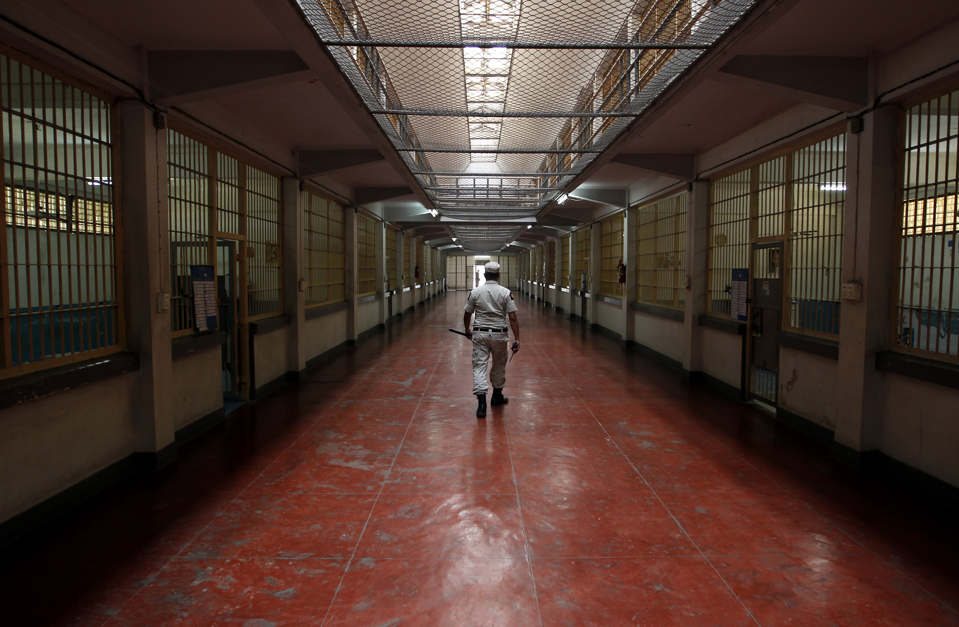 Graduated reintegration: Smoothing the transition from prison to ...