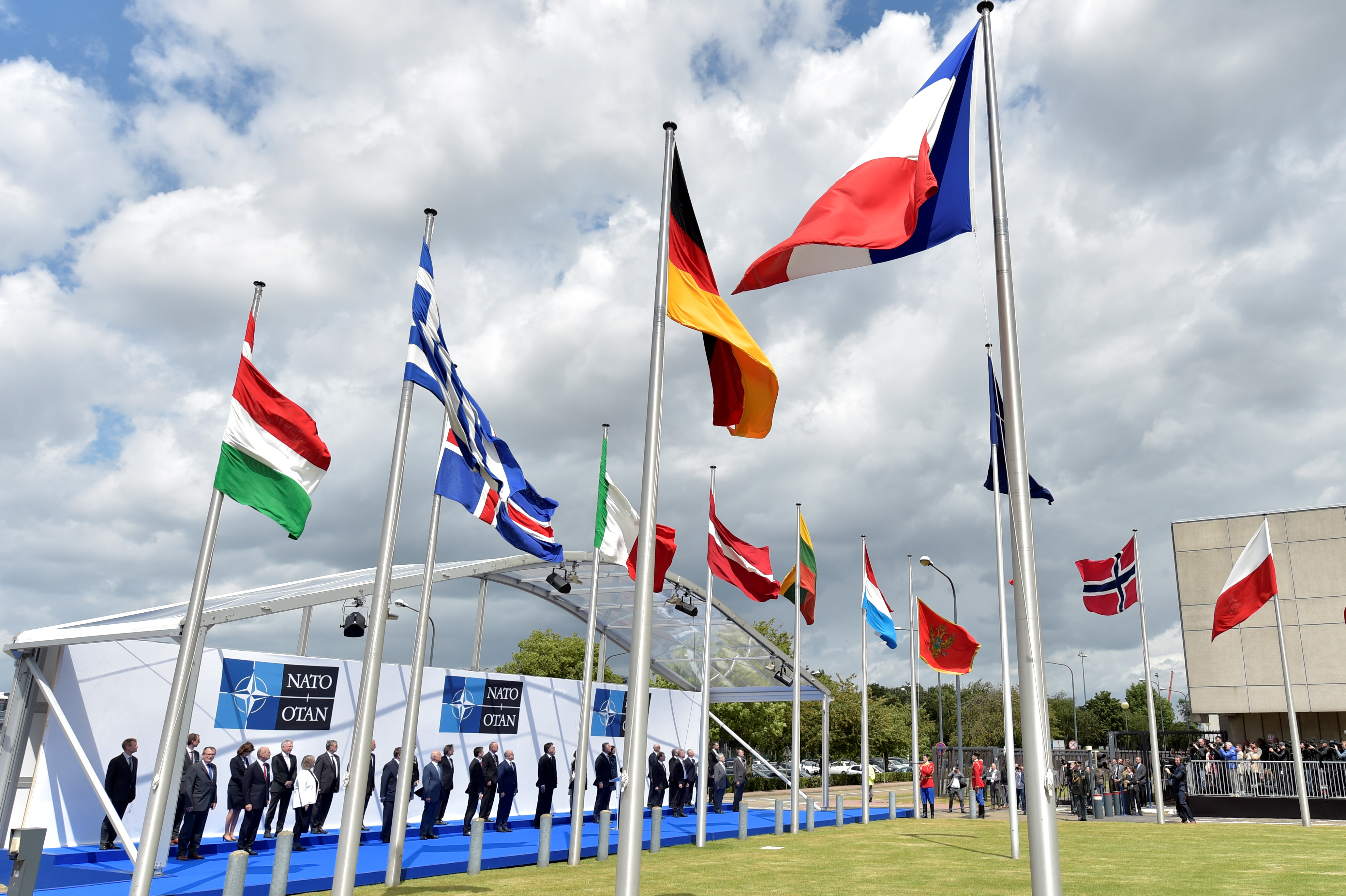 NATO at a crossroads: A reading list | Brookings