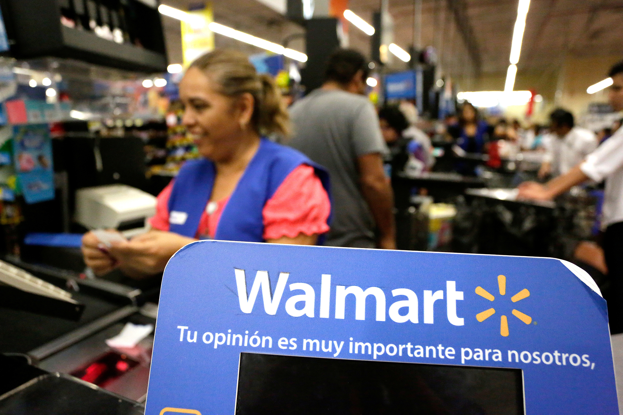 Did Walmart raise wages because of the tax cut? | Brookings