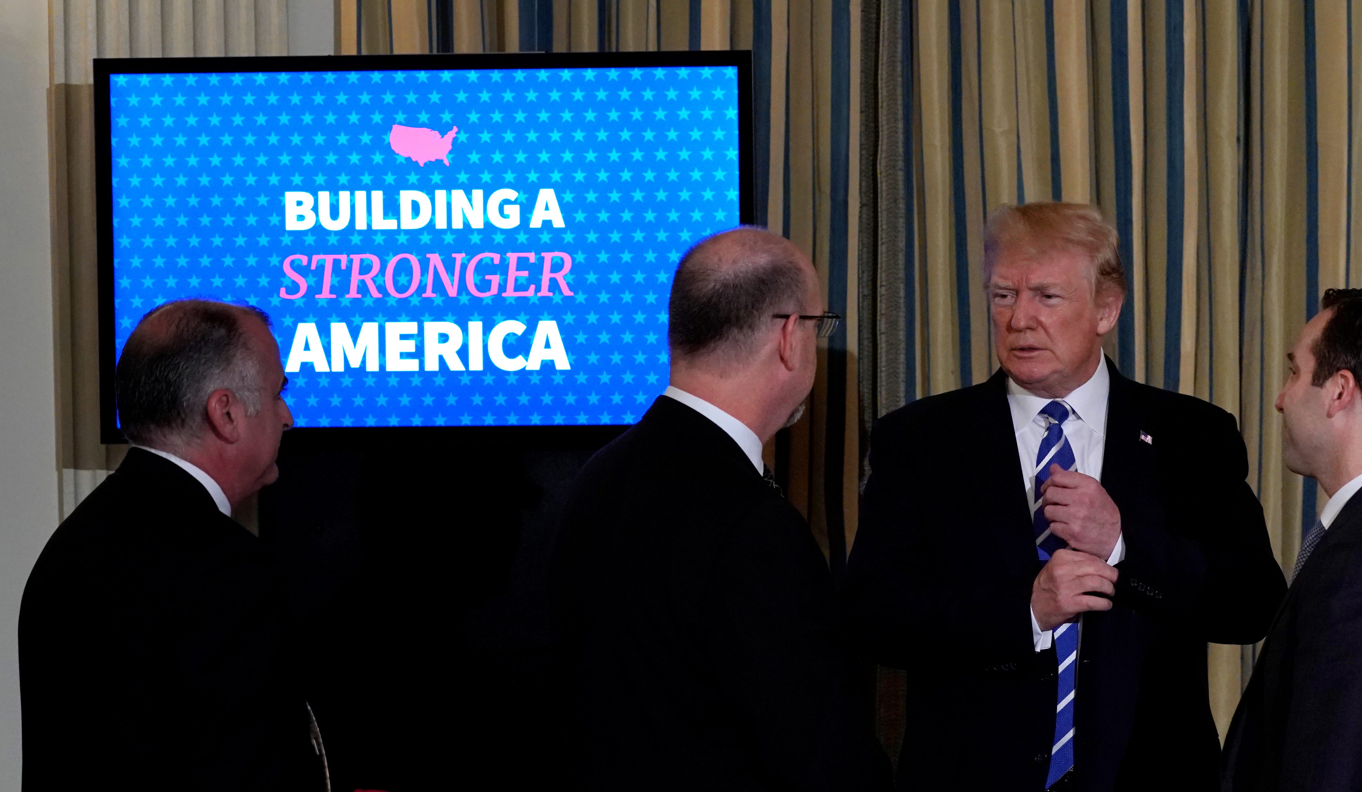 Trump’s infrastructure plan puts workers at the bottom. They should be ...