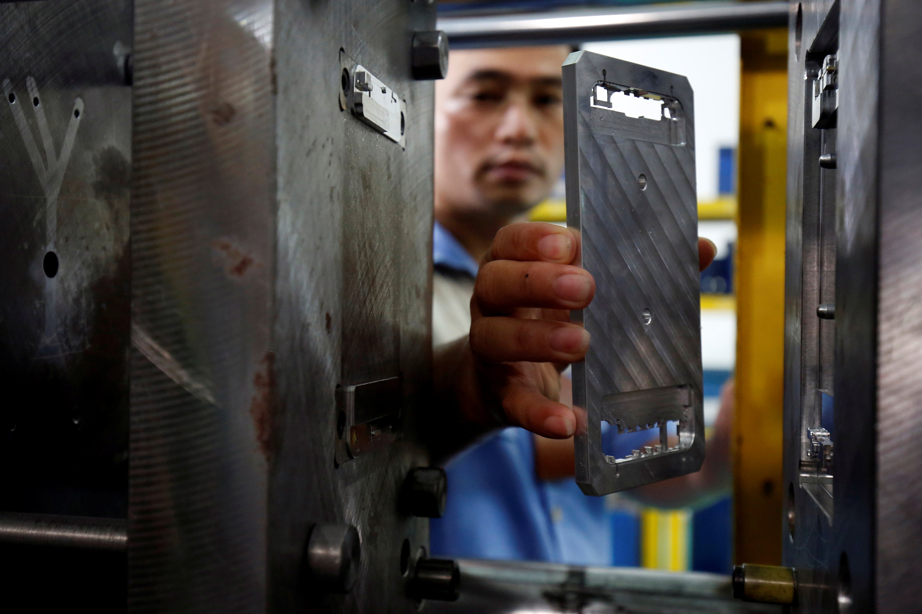 Vietnam’s manufacturing miracle: Lessons for developing countries ...