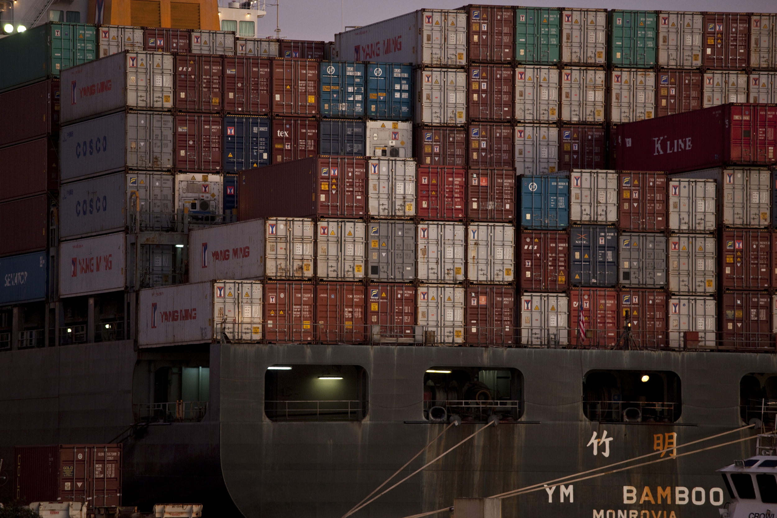 China sees further capital outflows despite solid November data | Brookings