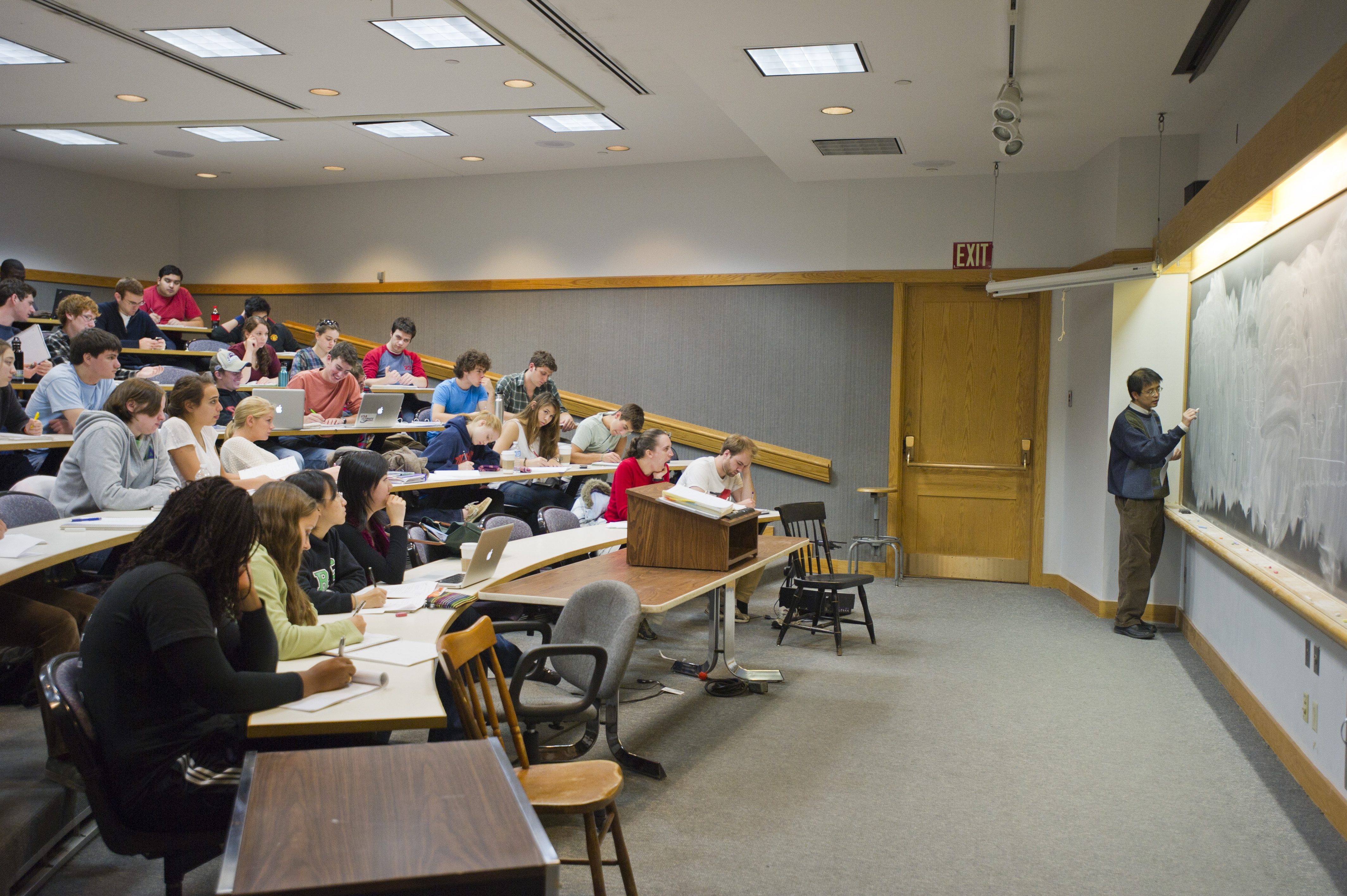 Free college for all Americans? Yes, but not too much | Brookings