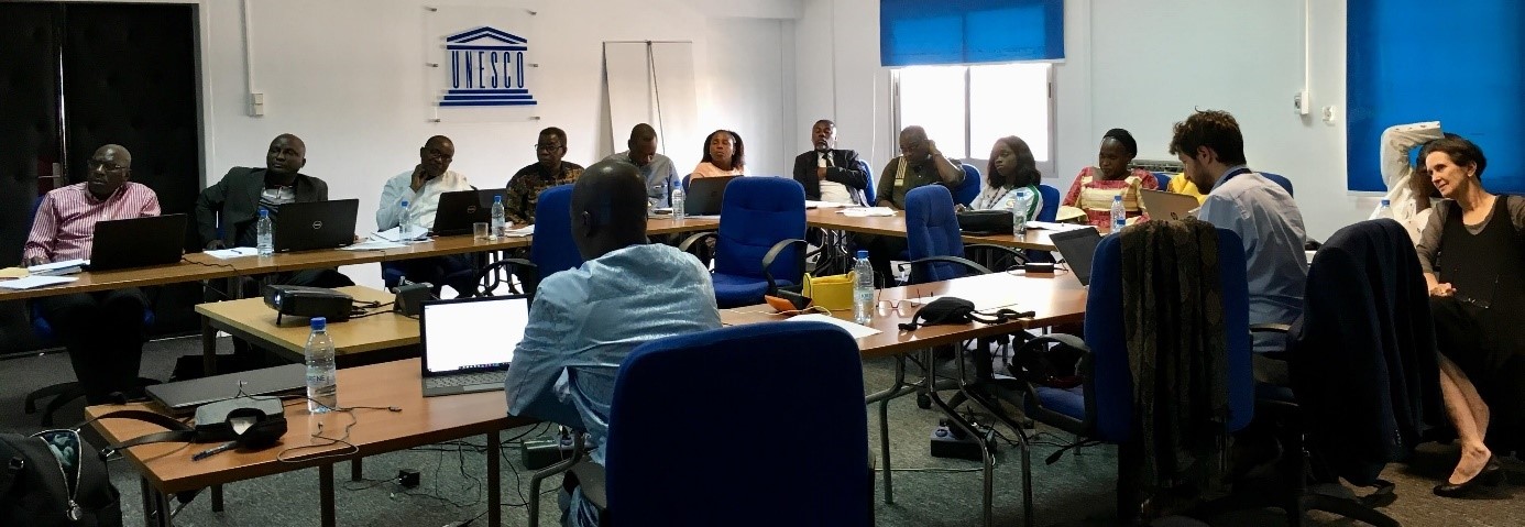 Integrating 21st century skills in the classroom in the Democratic ...