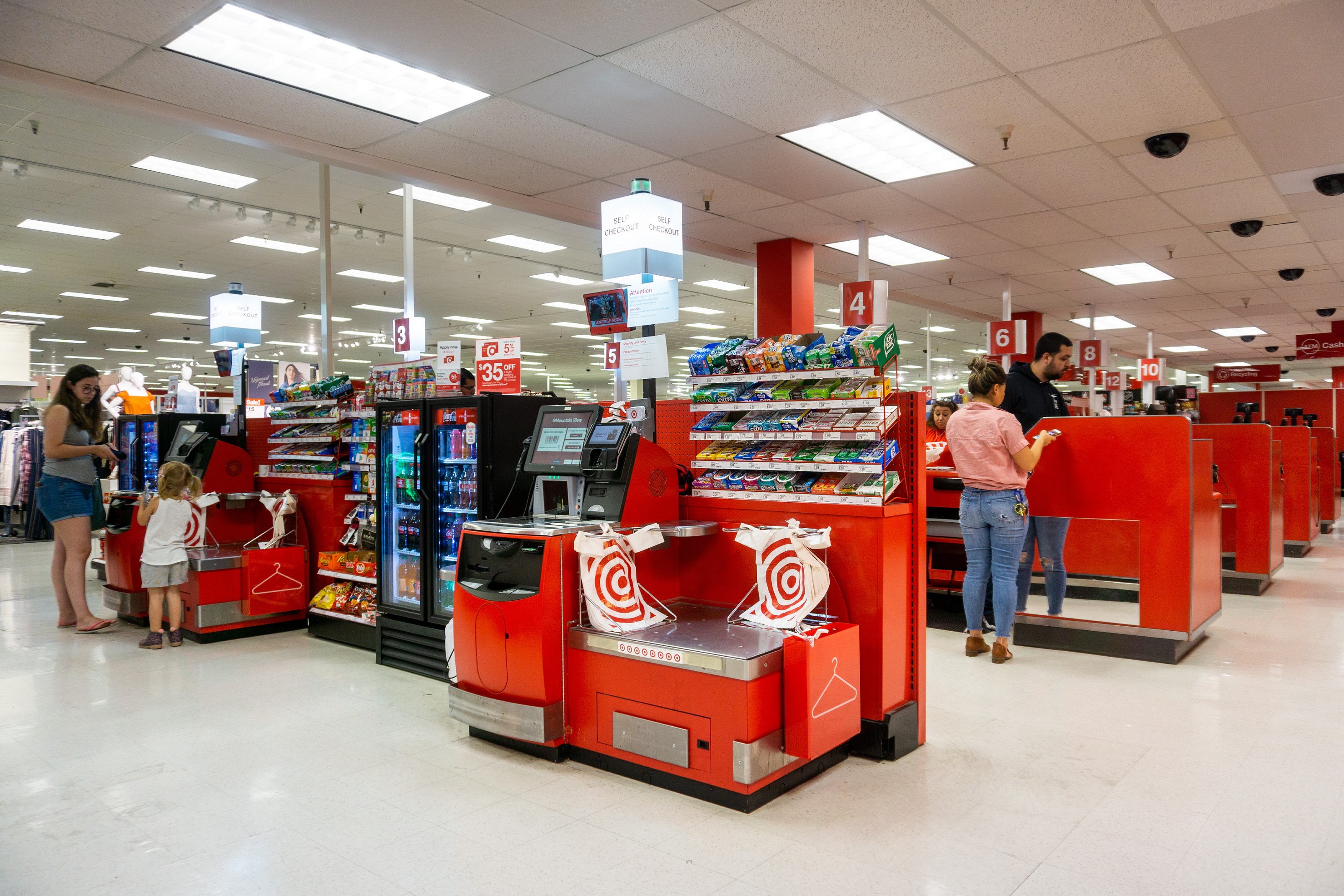 Black Friday shopping season sheds light on self-checkout and the curse ...