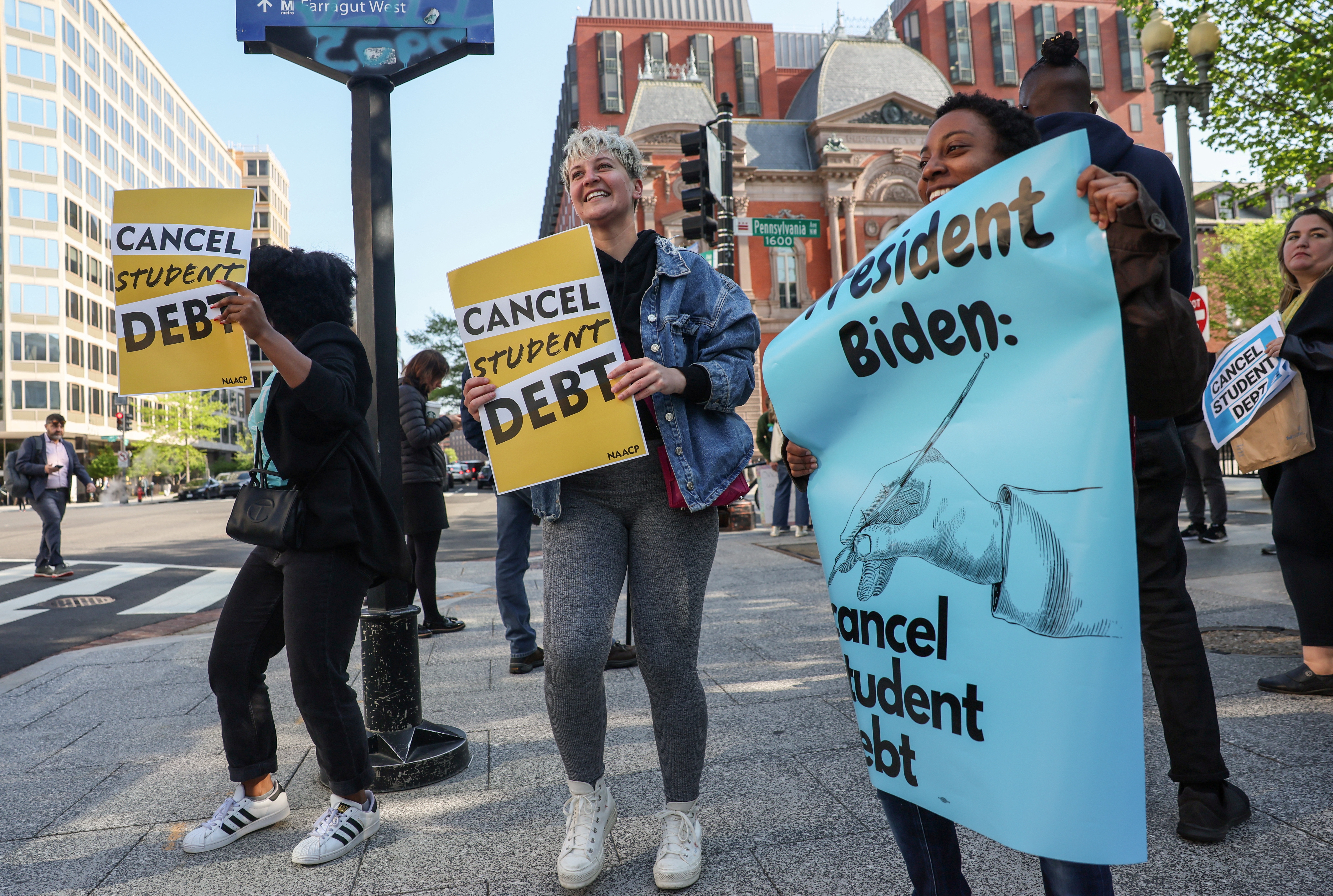 Do Americans support President Biden's student loan plan? | Brookings