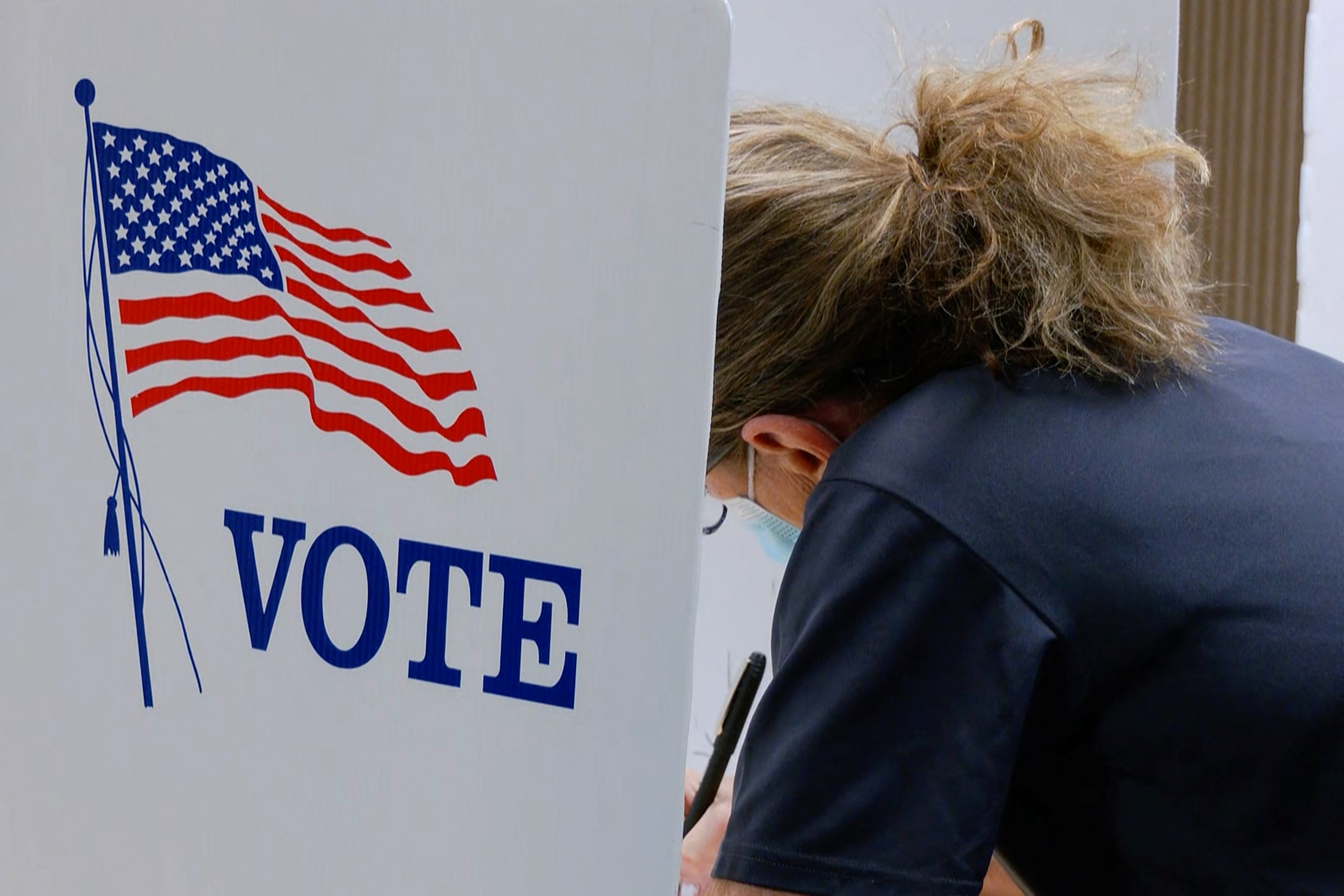 Clear contrasts between the Democratic and Republican Parties ...
