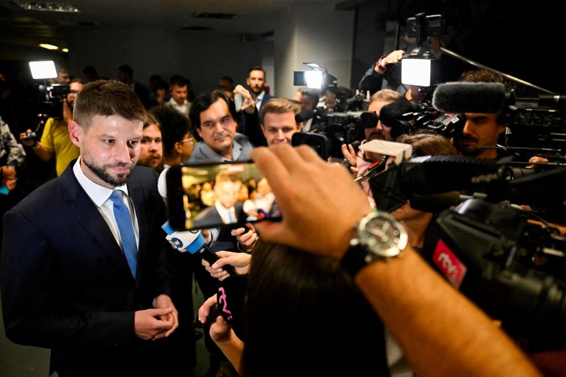 Assessing the impact of generative AI and other online threats in a ...