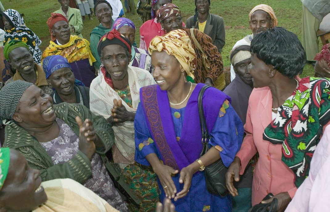 Breaking barriers: Transformative women leaders pioneering change and ...