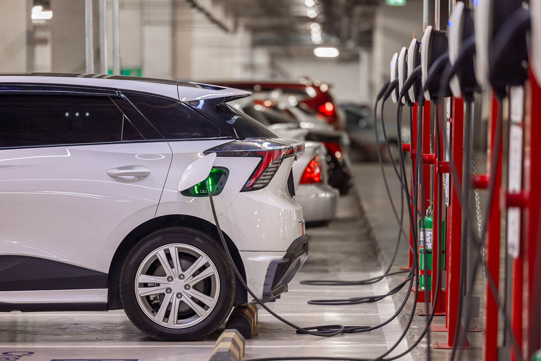 Financing decarbonization in the transportation sector | Brookings