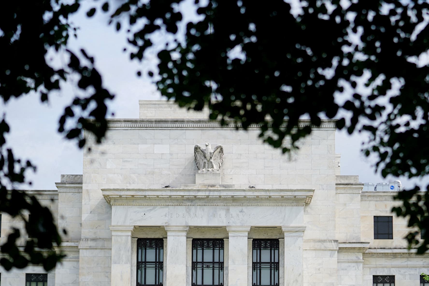 How will the Federal Reserve decide when to end “quantitative tightening”?