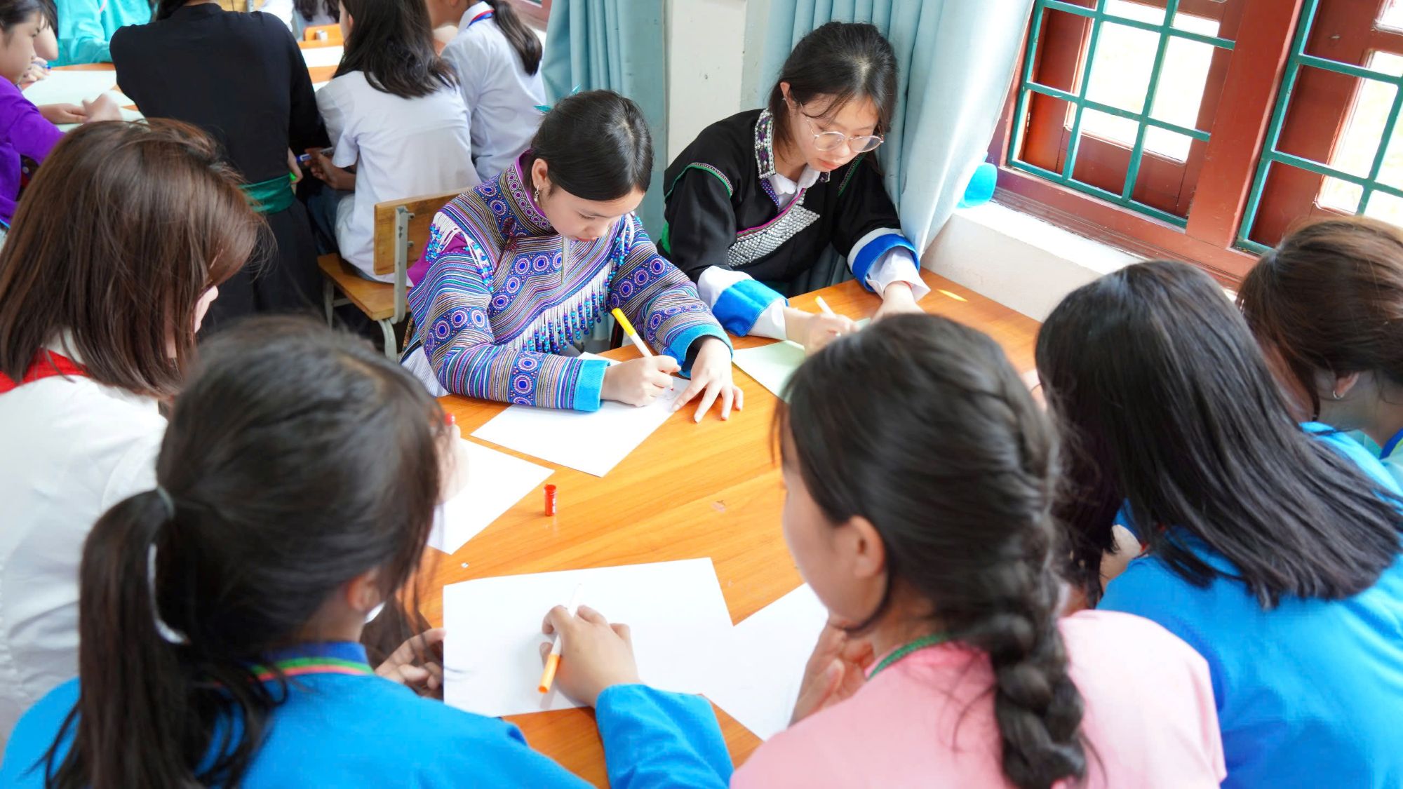 Girl-centered methodology: Principles and practices for transformative research in marginalized ...