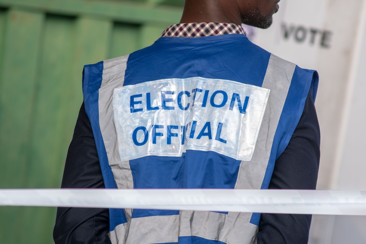 Explaining Mali’s democratic breakdown: Weak institutions, extra ...