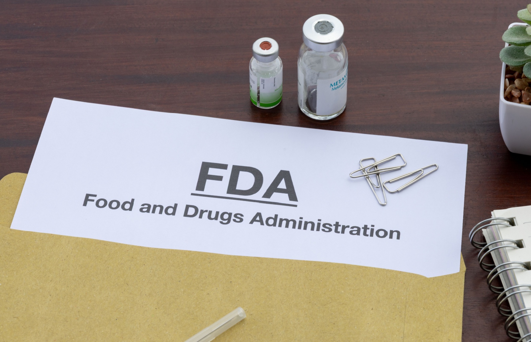 FDA oversight of drug manufacturing and compounding: A comparison ...